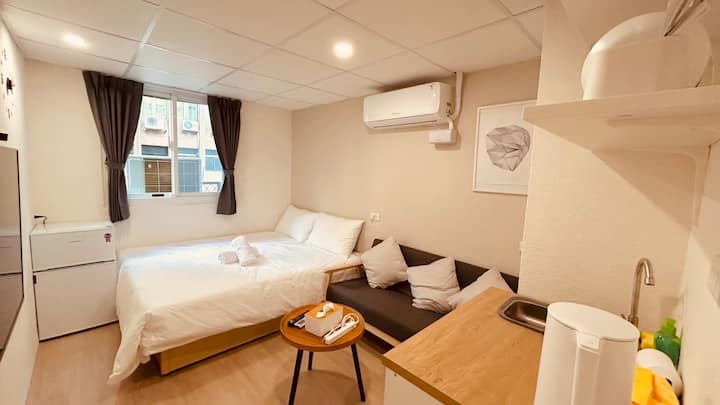 Hk804 近西門町及捷運站的舒適現代電梯公寓 - Taipei Railway Station