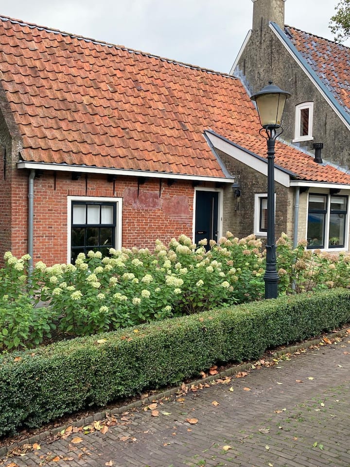 Huisje Op De Terp - Ameland