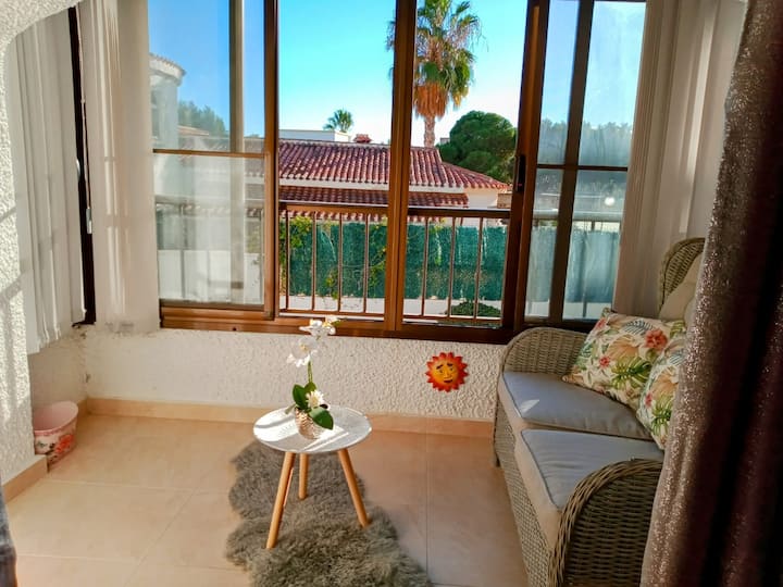 Violetas Beach - Playa Flamenca