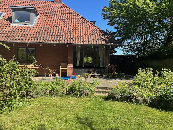 Amazing Familyhome With Big Garden - Aarhus