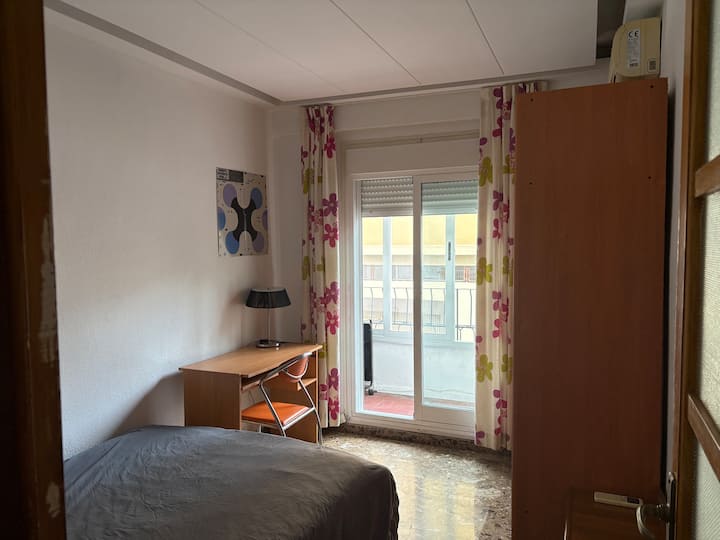 Habitación En Centro Histórico - Oliva