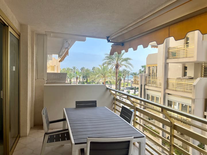Precioso Apartamento En 1 Línea - Salou