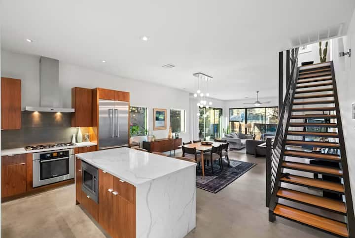 Spacious Room | Heart Of Atx - Austin, TX