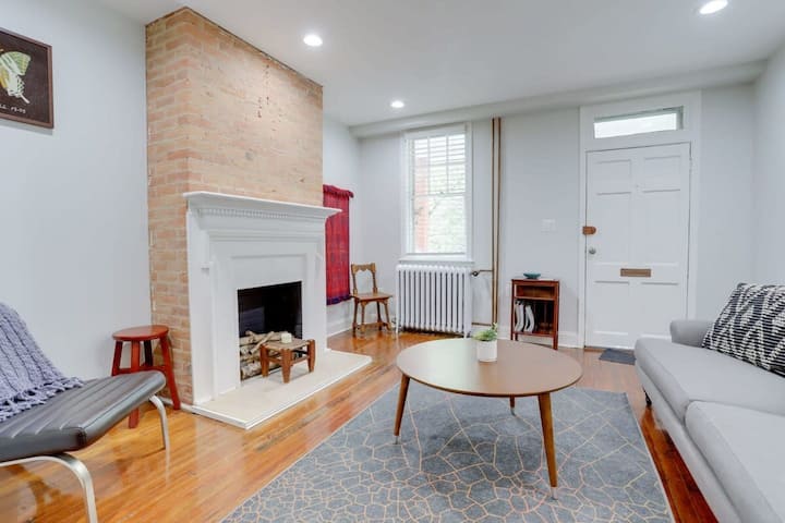 Historic Capitol Hill Location 2 Br 2 Ba - Edgewood, Washington DC