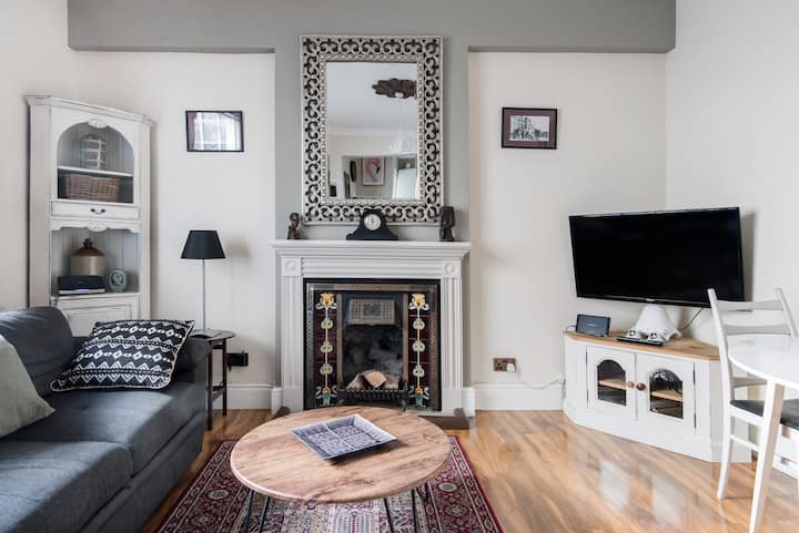 Fashionable Town House Near Regency Square And Sea - 브라이턴
