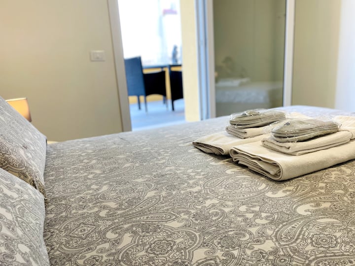 Residenza Subitosanto - "Pedrocchi" Con Terrazza - Padua