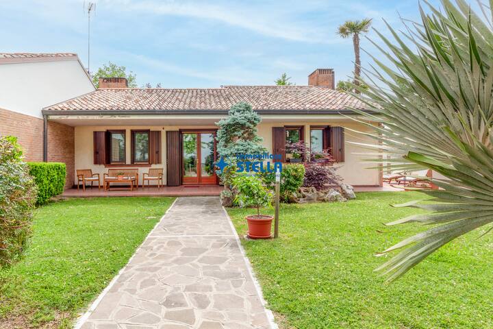 [ Relax In Villa ] Bright With Large Spaces - Eraclea Mare