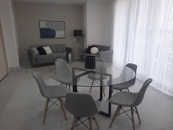 Departamento De Lujo En Machala - Machala
