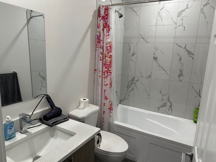 Guest Suite In Airdrie - Airdrie