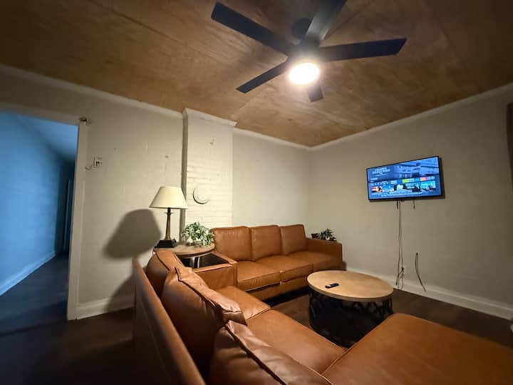 L1a Aye, Can I Rent That ? - Greensboro, NC