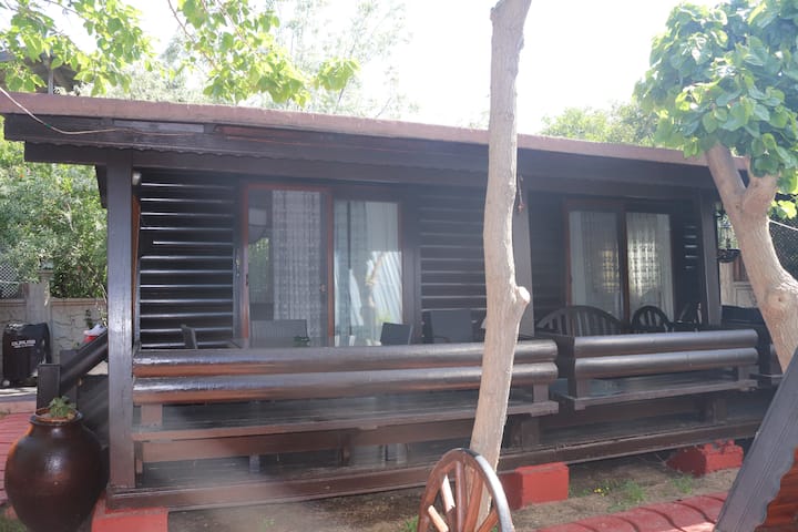 Denize Sıfır Geniş Bungalov - Seferihisar