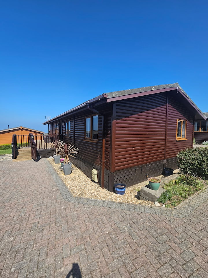 2 Bedroom Ocean View, Ilfracombe - North Devon District