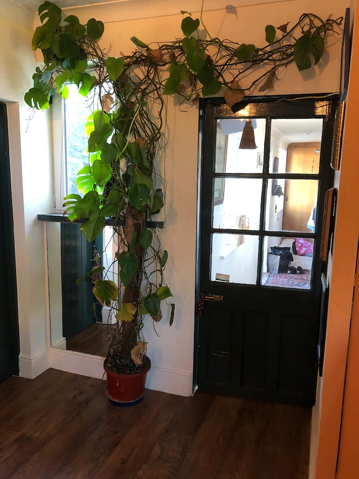 Cottage Sleeps 6 - Three Doubles - Loughrea