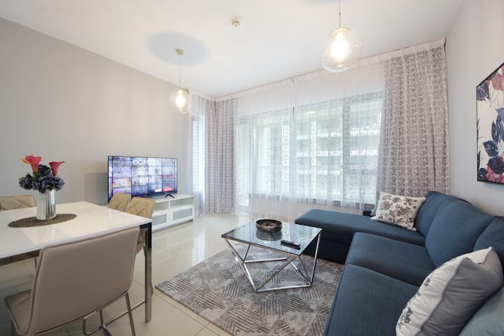 Stylish 1br | Study Room With Queen Bed - Dubaï