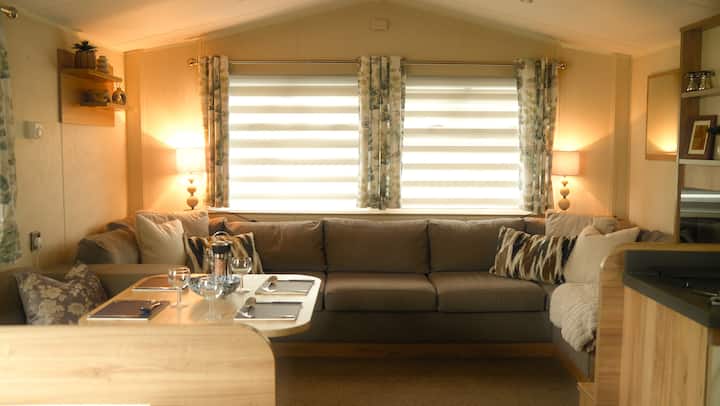 The Nest, A Calm Coastal Retreat - Saxmundham