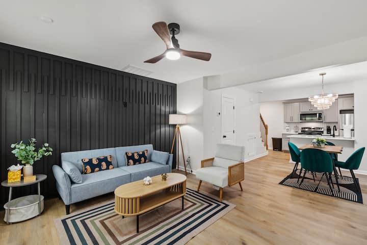 Contemporary 2 Bdrm Townhome - Rocky Mount, NC