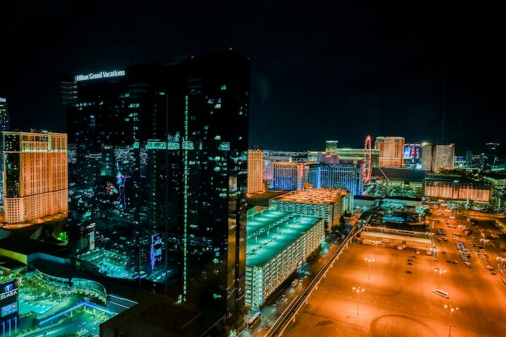 Beautiful Vegas Strip View @ Mgm - Las Vegas Harry Reid Airport (LAS)