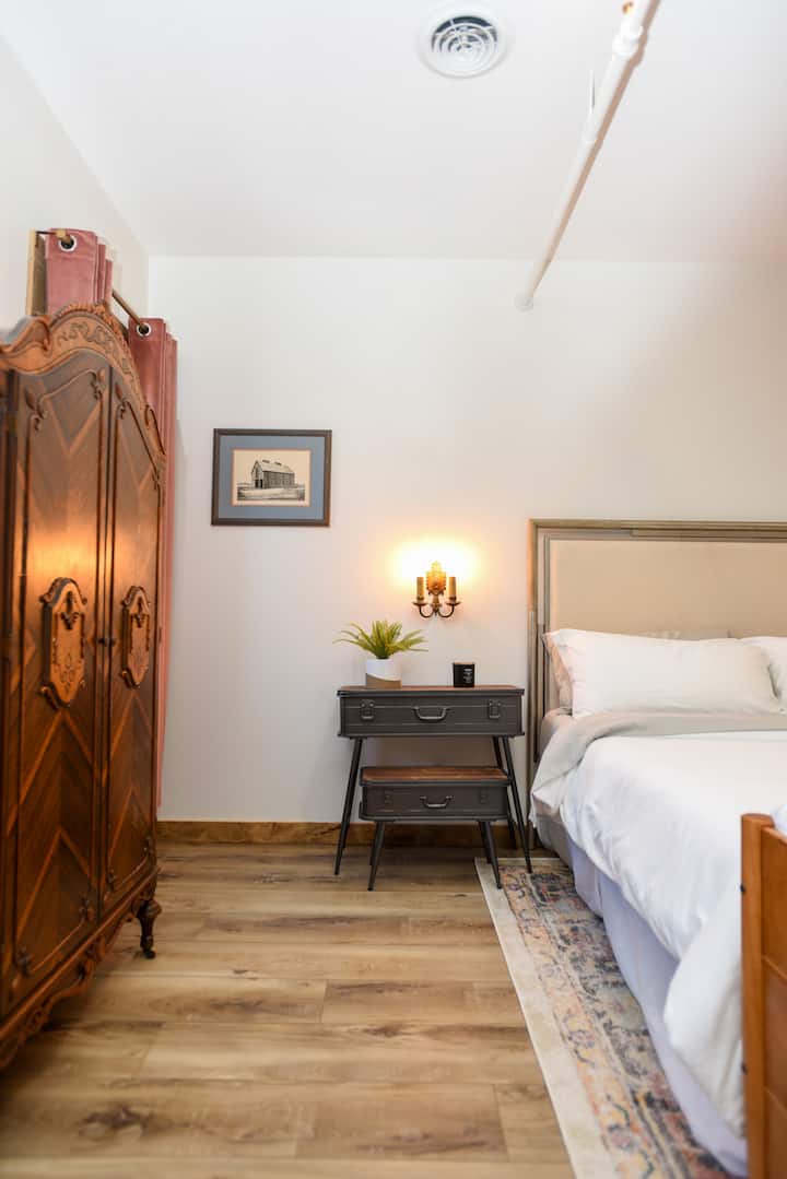 The Hassmer House Inn - Versailles State Park, Versailles