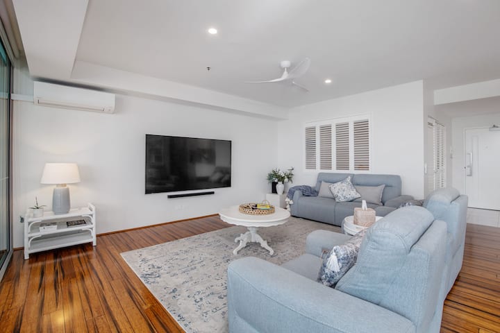Waterfront Luxury Sub-penthouse For Families 𓇼 - Gold Coast