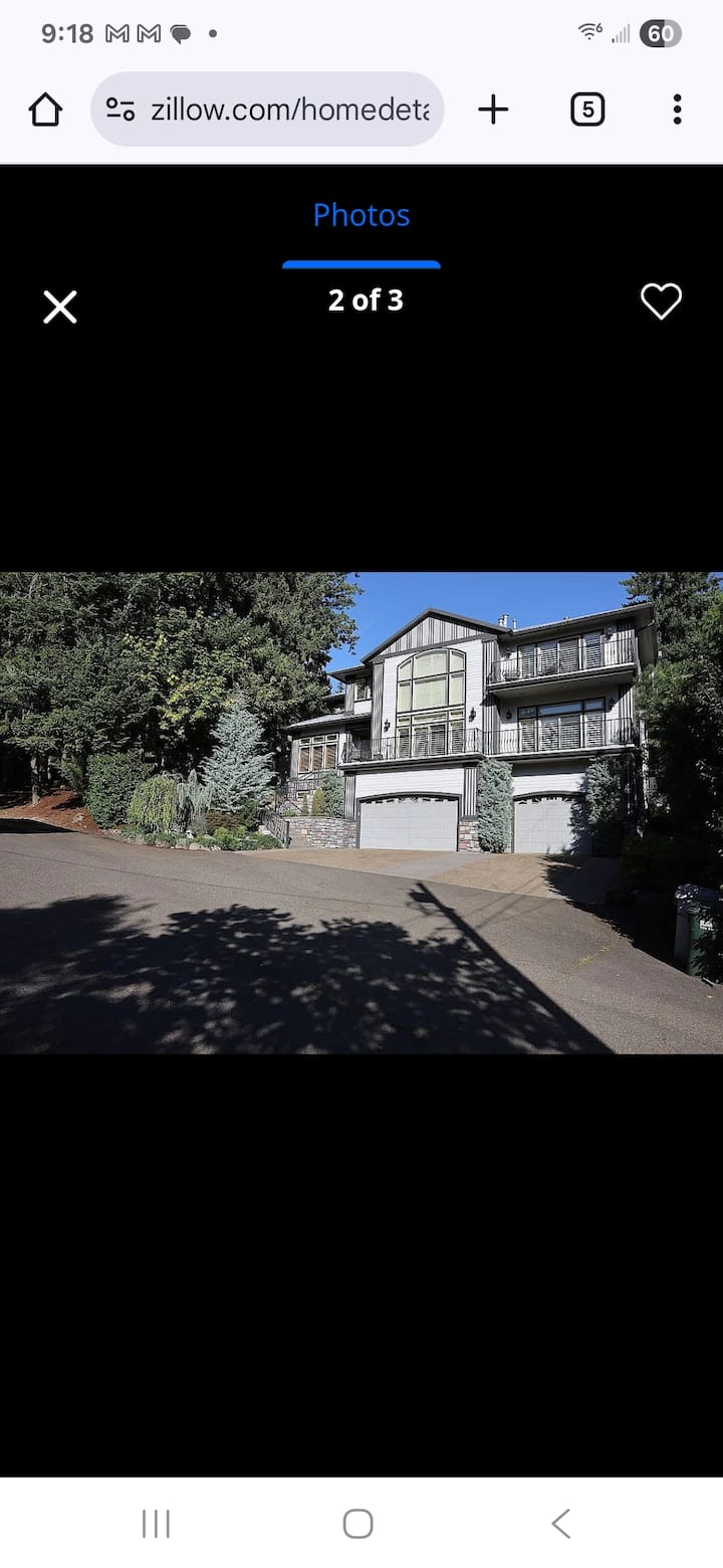 Happy Valley Estate Escape - West Linn, OR