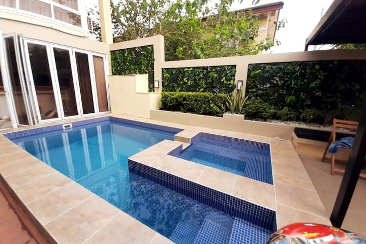 Casa Emiliana - A Cozy Escape - Cavite City