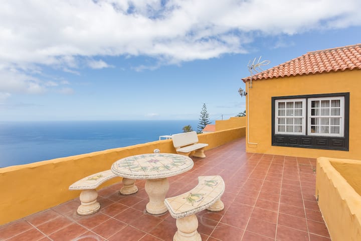 Lightbooking Fuencaliente Sea Views And Pool - Faro de Fuencaliente