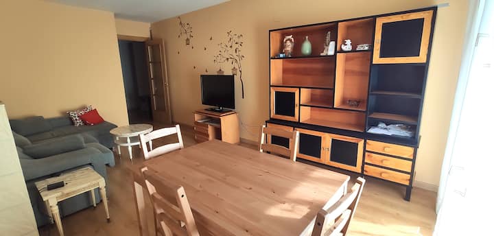 Acogedor Y Cómodo Apartamento - Sabiñánigo