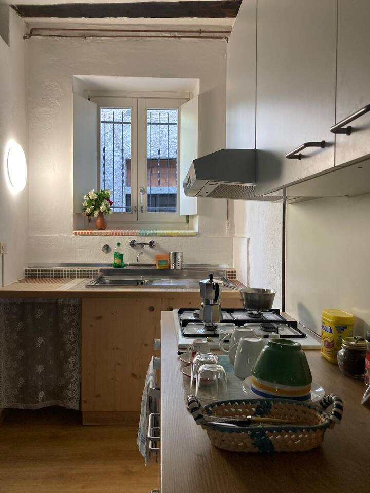 Camera Matrimoniale Con Cucina - Sondrio