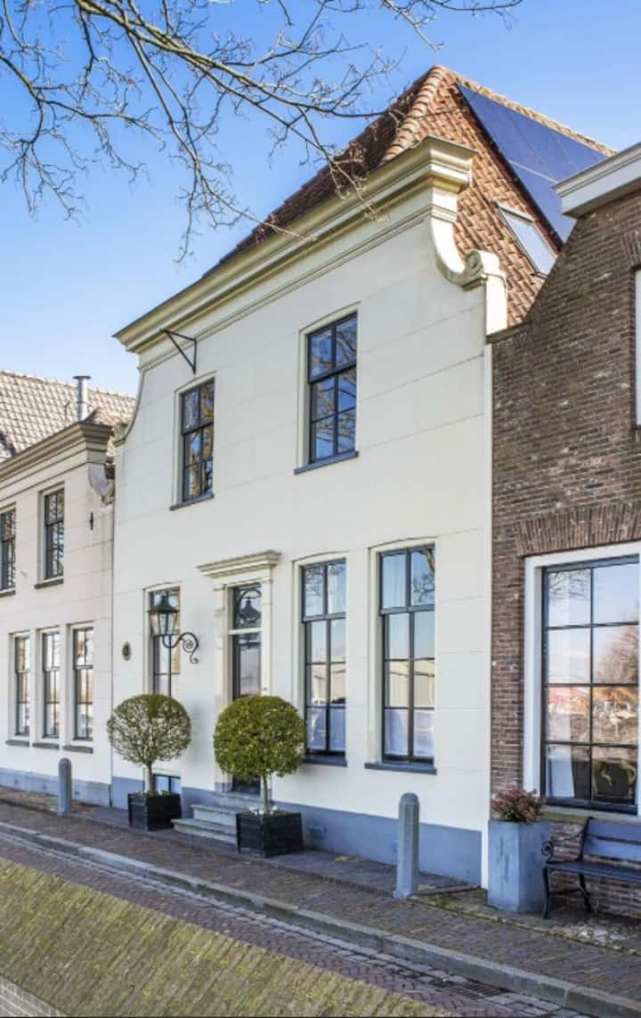 Grachtenpand Aan De Vecht - Gezinswoning - Amsterdam