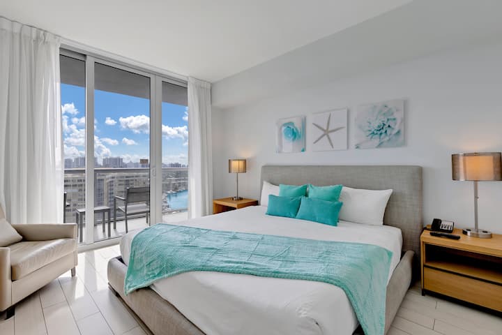 1 Br Full Kitchen + Pool + Gym + Beach 16th Floor - Oleta River State Park, North Miami Beach