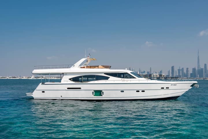 Luxury On Sea - 85ft Yacht Dubai - Dubai