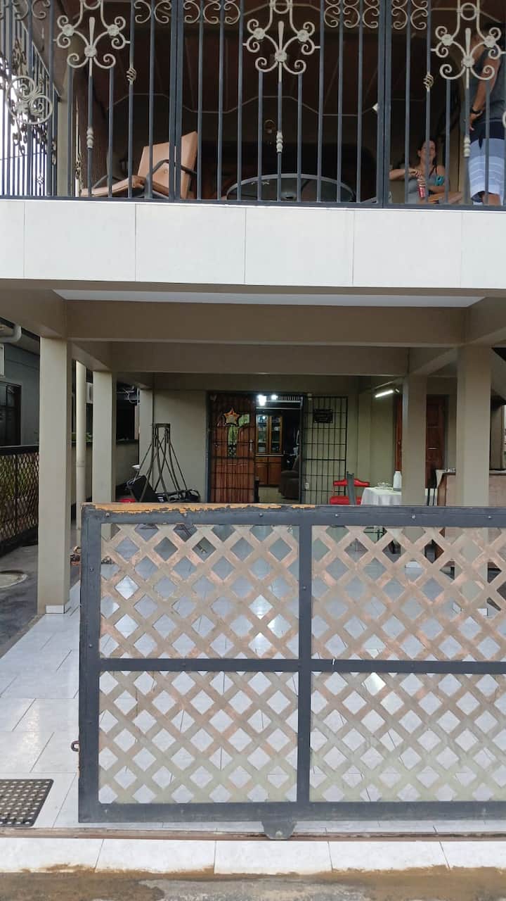 Hostal Suri - Suriname