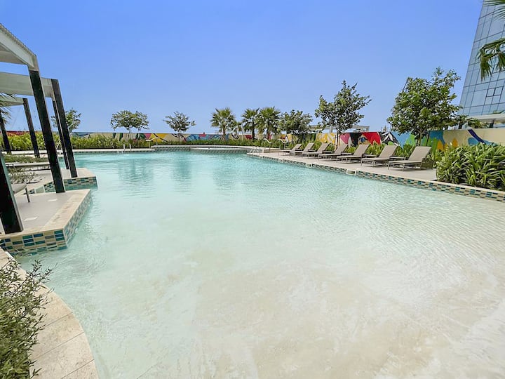 First Class | Studio | Chic City Escape - United Arab Emirates