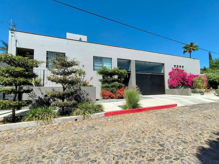 Loft W Natural Light And Patio - Ajijic
