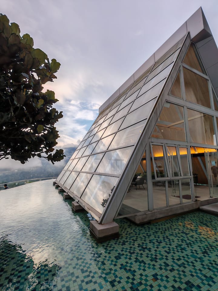 Genting Windmill Upon Hills Suite Room + Sky Pool - Genting Highlands