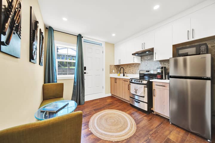 Private And Cozy 1 Bedroom Suite | 30 Min To Dt - Langley