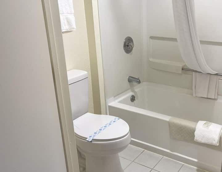 2 Queen Beds Suite   Non-smoking - Bellingham, WA
