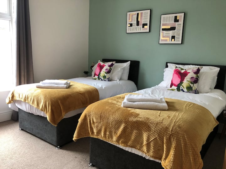 Discounts | Contractors | Relocations | Students - Coventry