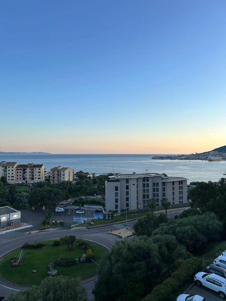 Appartement Avec Balcon Vue Mer - Aéroport Ajaccio Napoléon Bonaparte (AJA)
