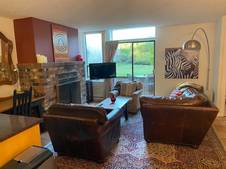 Cozy Kitsilano 2-bedroom Suite - Vancouver