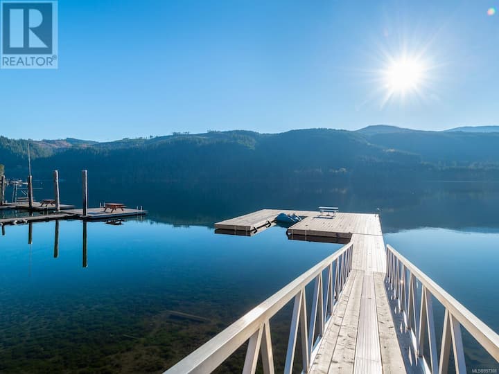 Stirling Waters On Sproat Lake - Port Alberni