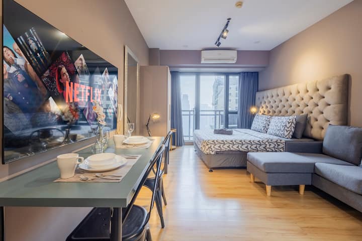 Elegant View Knightsbridge Studio W Netflix! - Makati