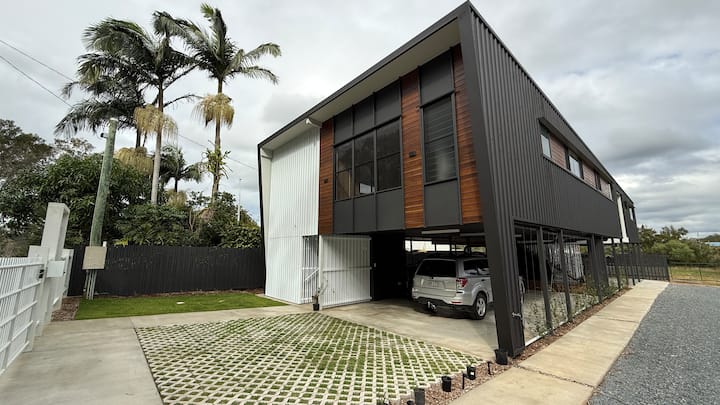 Re-treat Yourself Island Vibes - North Stradbroke Island