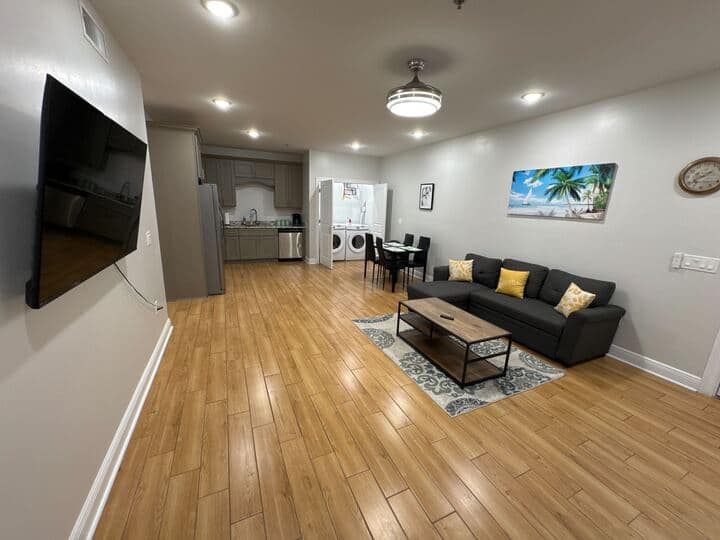 Beach, Breeze & Blackjack | Sleeps 6! - Biloxi, MS