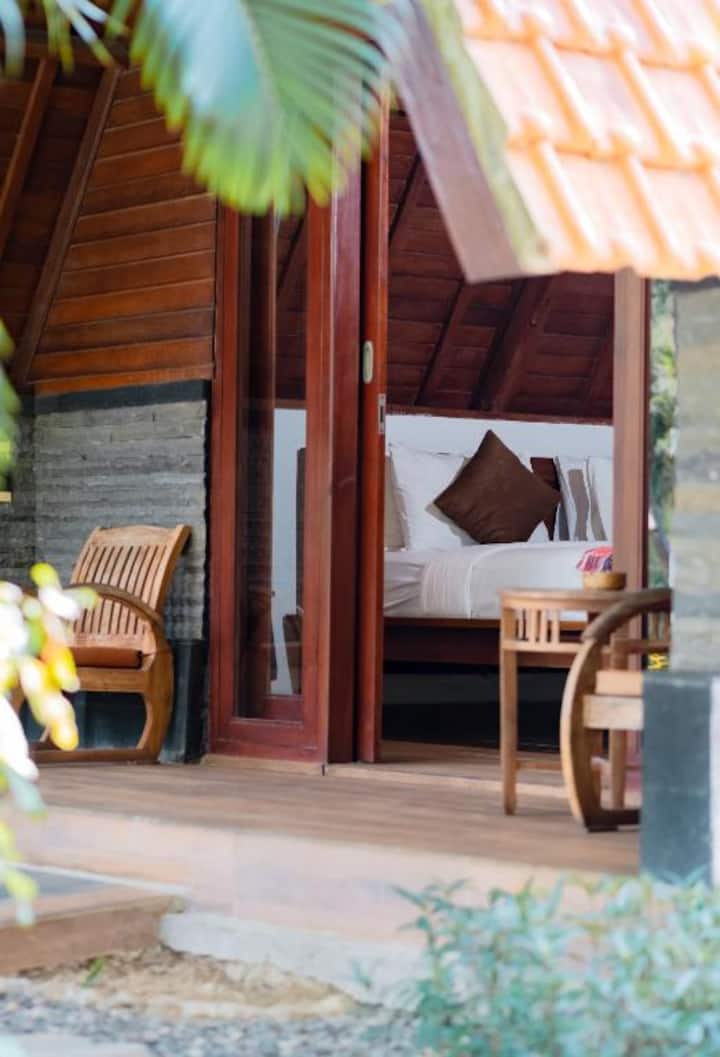 Suite Room For Honeymoon Couple - Labuan Bajo