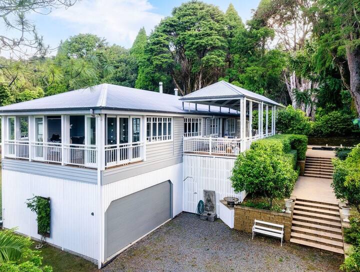 Historic Tulip Gardens Estate - Springbrook