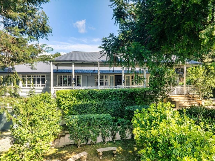 Tulip Gardens Estate - Spa, Sauna & Pet Friendly - Beechmont