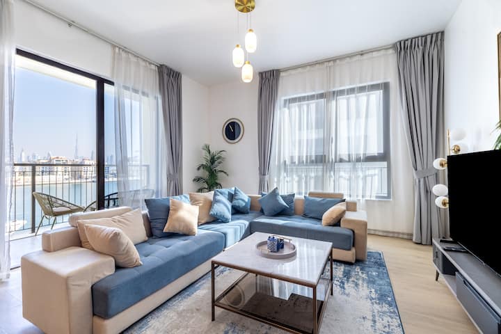 Goldbest Beachfront 2br | La Mer - Dubai