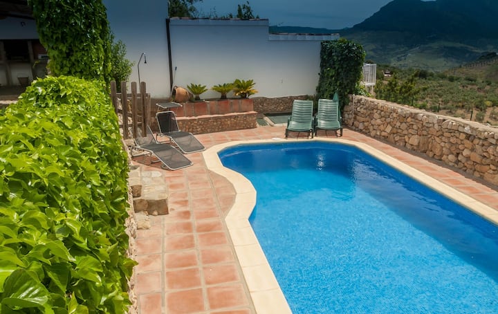 Villa 35 By Mila Prieto - El Gastor