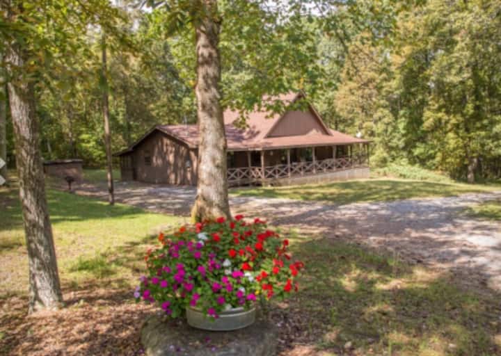 Bear Creek Log Cabins - Lodge - Guntersville Lake